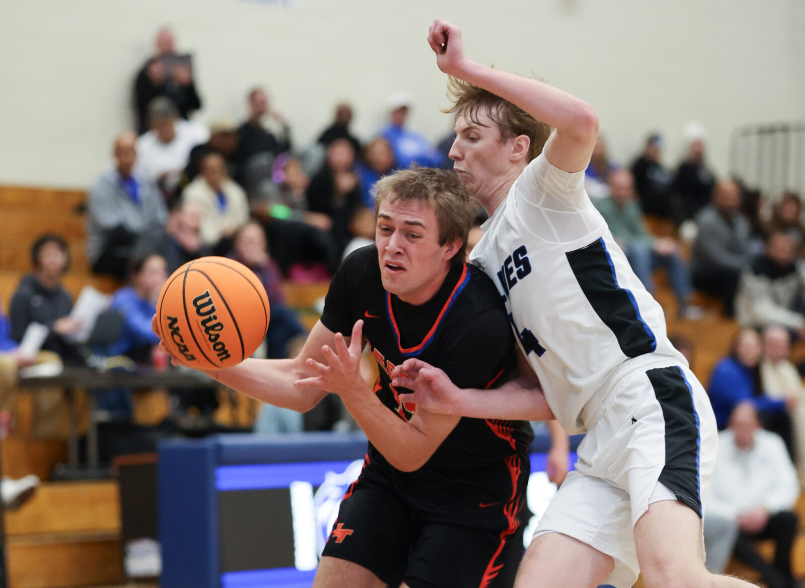 Class 6A and 5A boys basketball play-in games begin