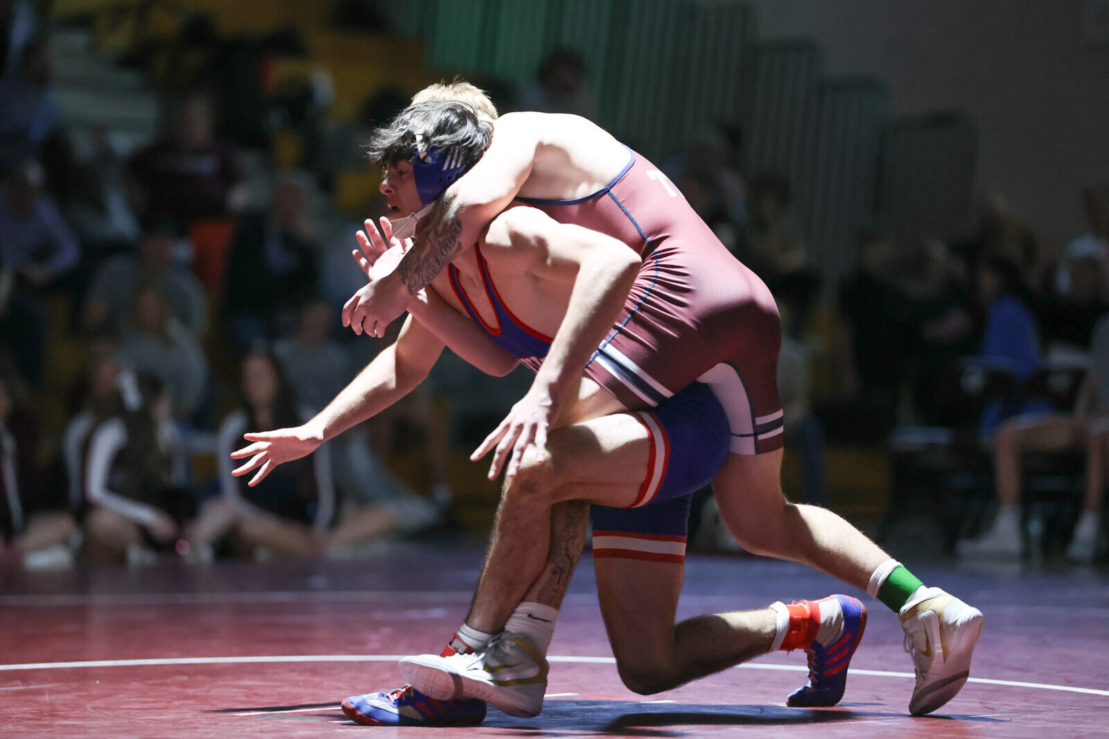 There's a new No. 1 team in the latest boys wrestling rankings