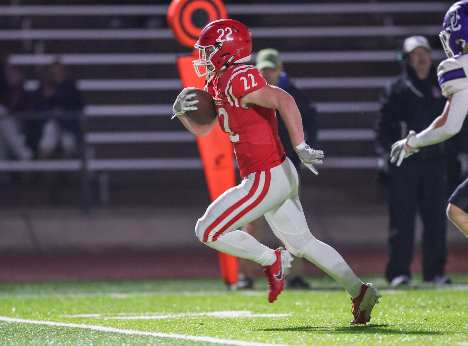 Regis Jesuit football builds momentum in win over Douglas County