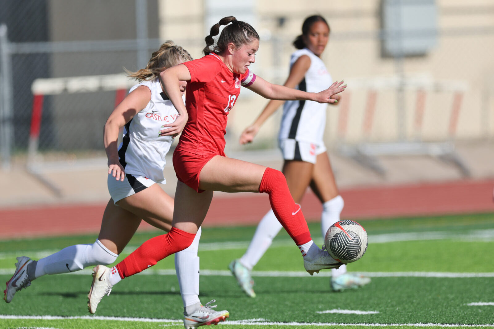 Metcalfe's goal lifts Regis Jesuit girls soccer over Castle View