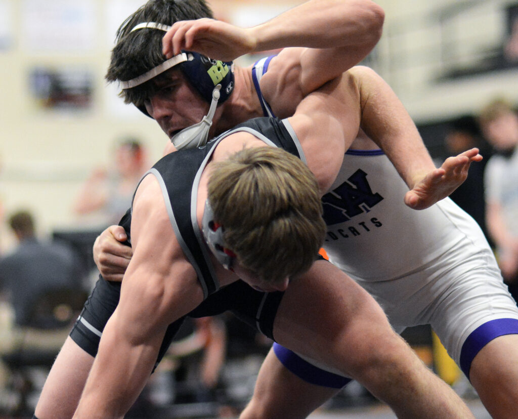 Pomona dominates at boys wrestling 5A Jeffco League championships ...