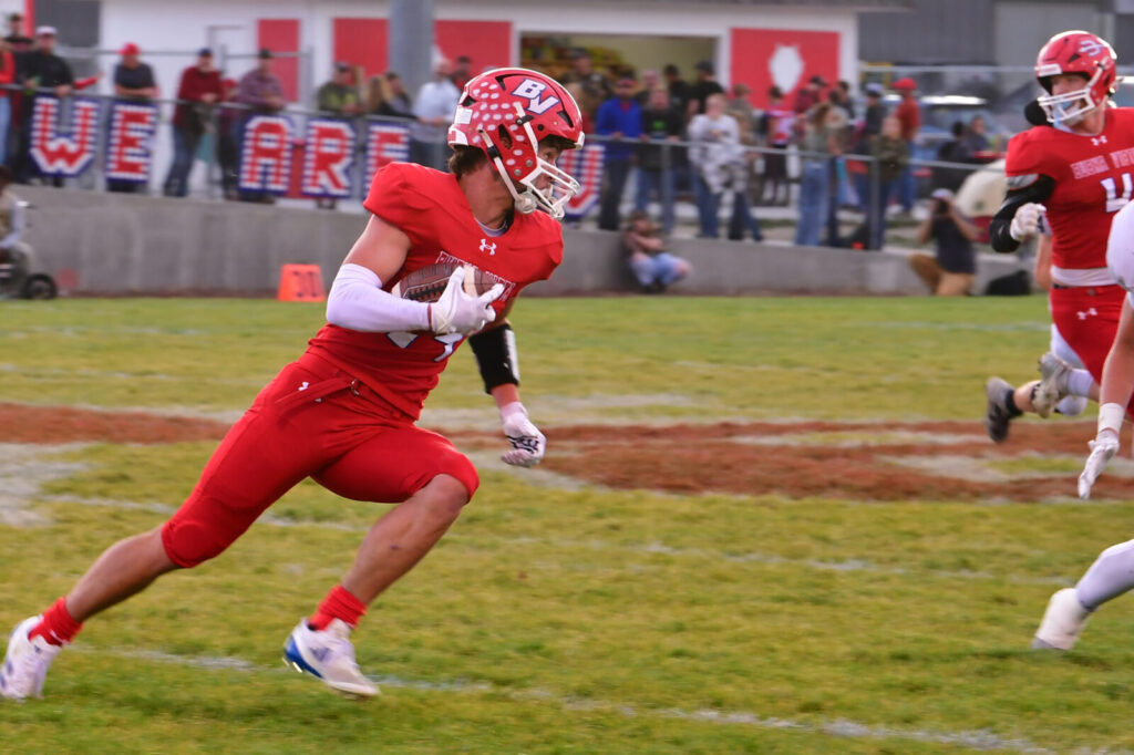 Top players have small-school football teams title hunting