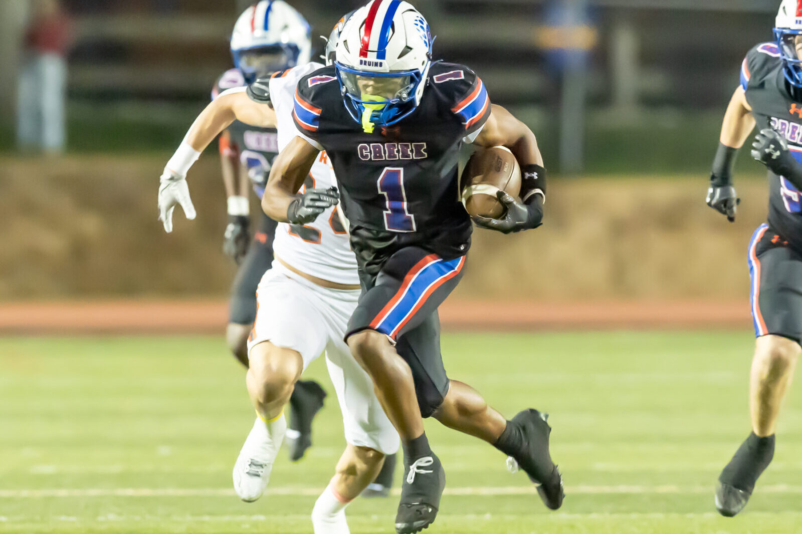 Fox on the Run: Cherry Creek football sprints to fourth straight win