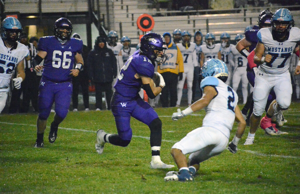 No. 4 Ralston Valley football rallies from halftime deficit against ...