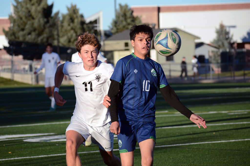 D’Evelyn & Golden boys soccer teams pick up victories at Trailblazer ...