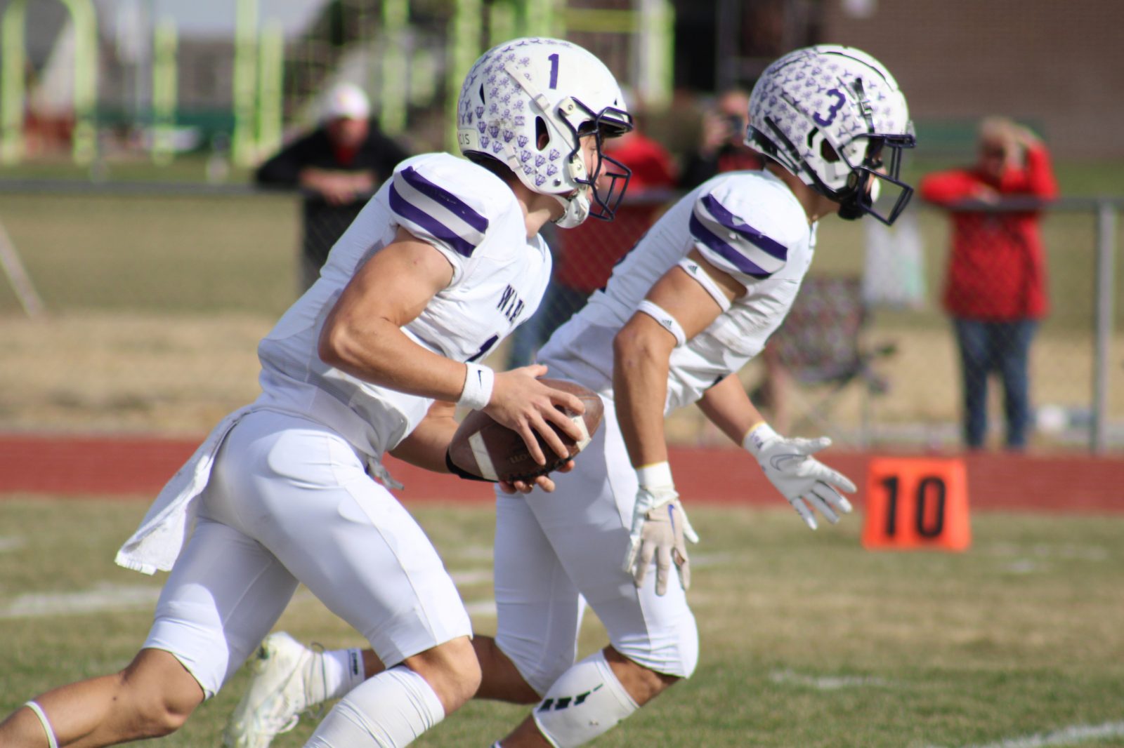 Small-school football title games to be decided this weekend