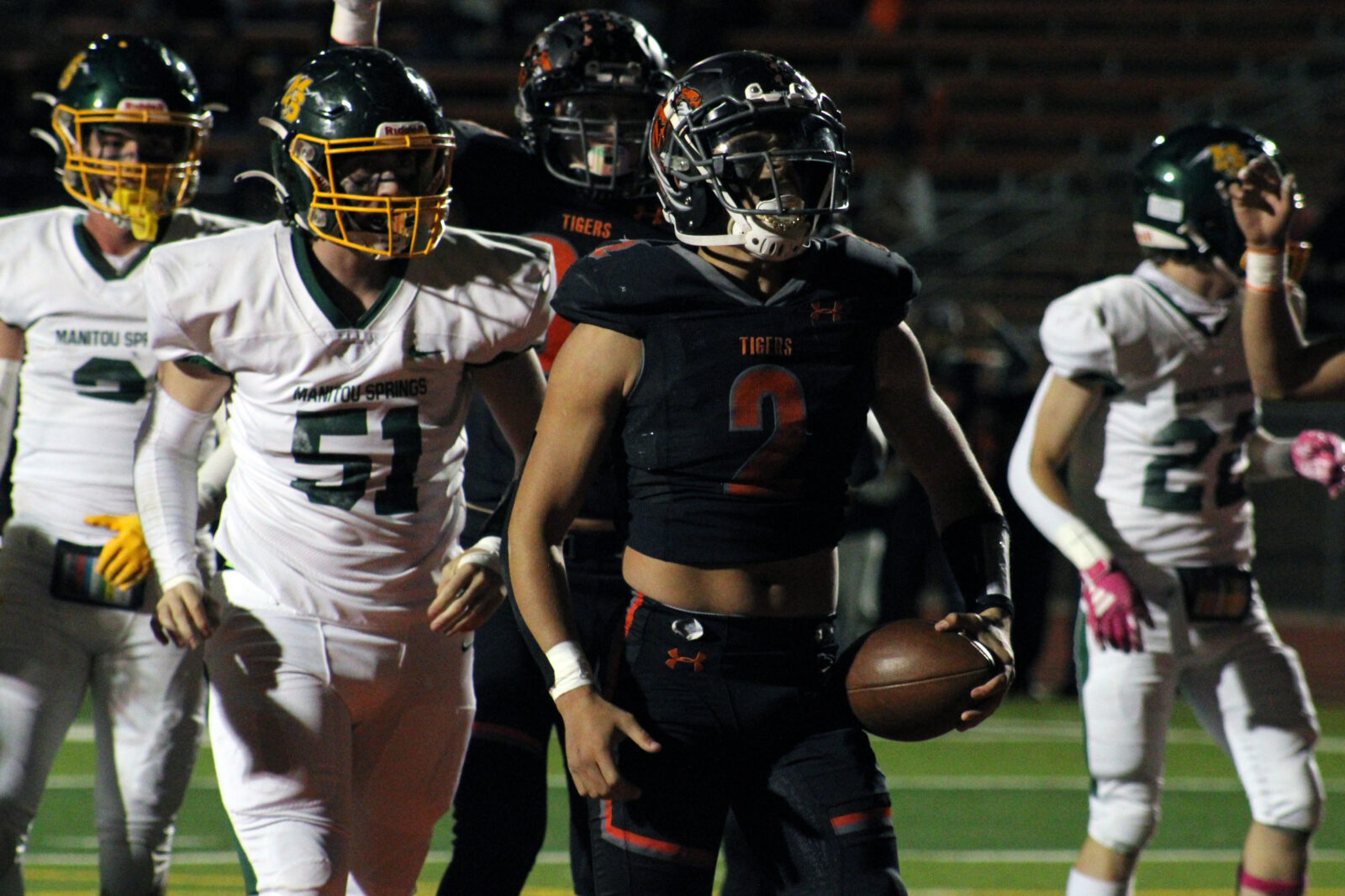 Playoff races tightening up as football kicks off Week 9