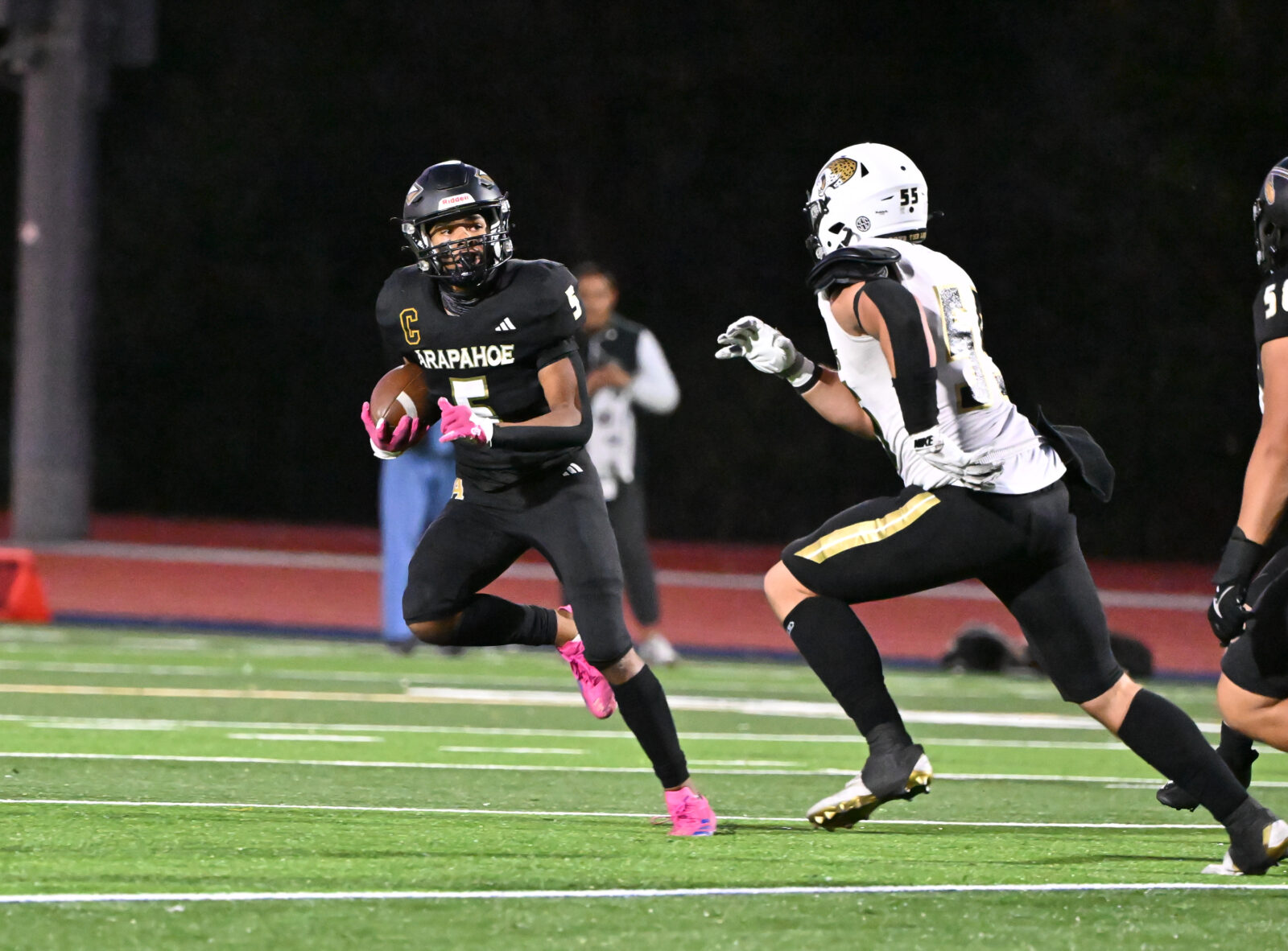 Arapahoe football beats Rock Canyon in final on-league game