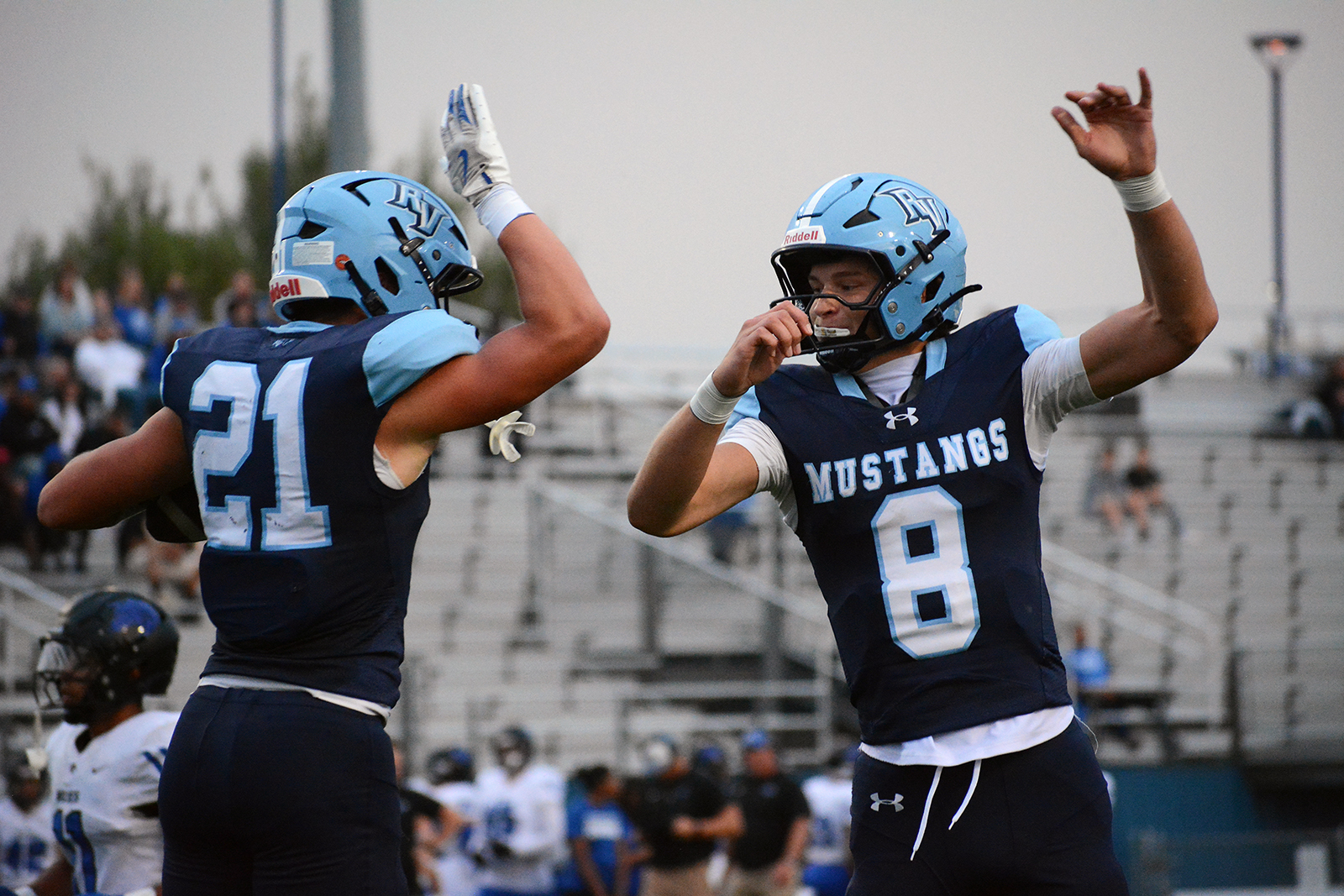 Ralston Valley football dominates Grandview in early top-10 match-up at ...